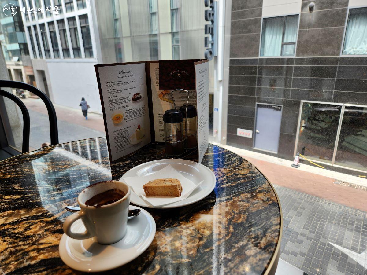 에스프레소 맛집에서 추출한 착한 가치, 진한 나눔 > 내 손안에 서울 > 서울이야기 > 시민소통 > 정보소통광장